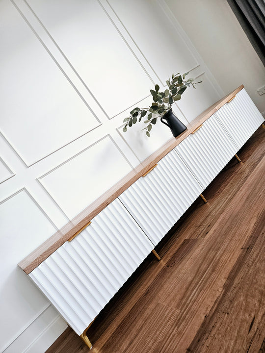 White Fluted TV unit with solid timber Top – Catwalk Furniture