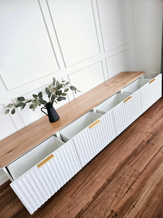 White Fluted TV unit with solid timber Top – Catwalk Furniture