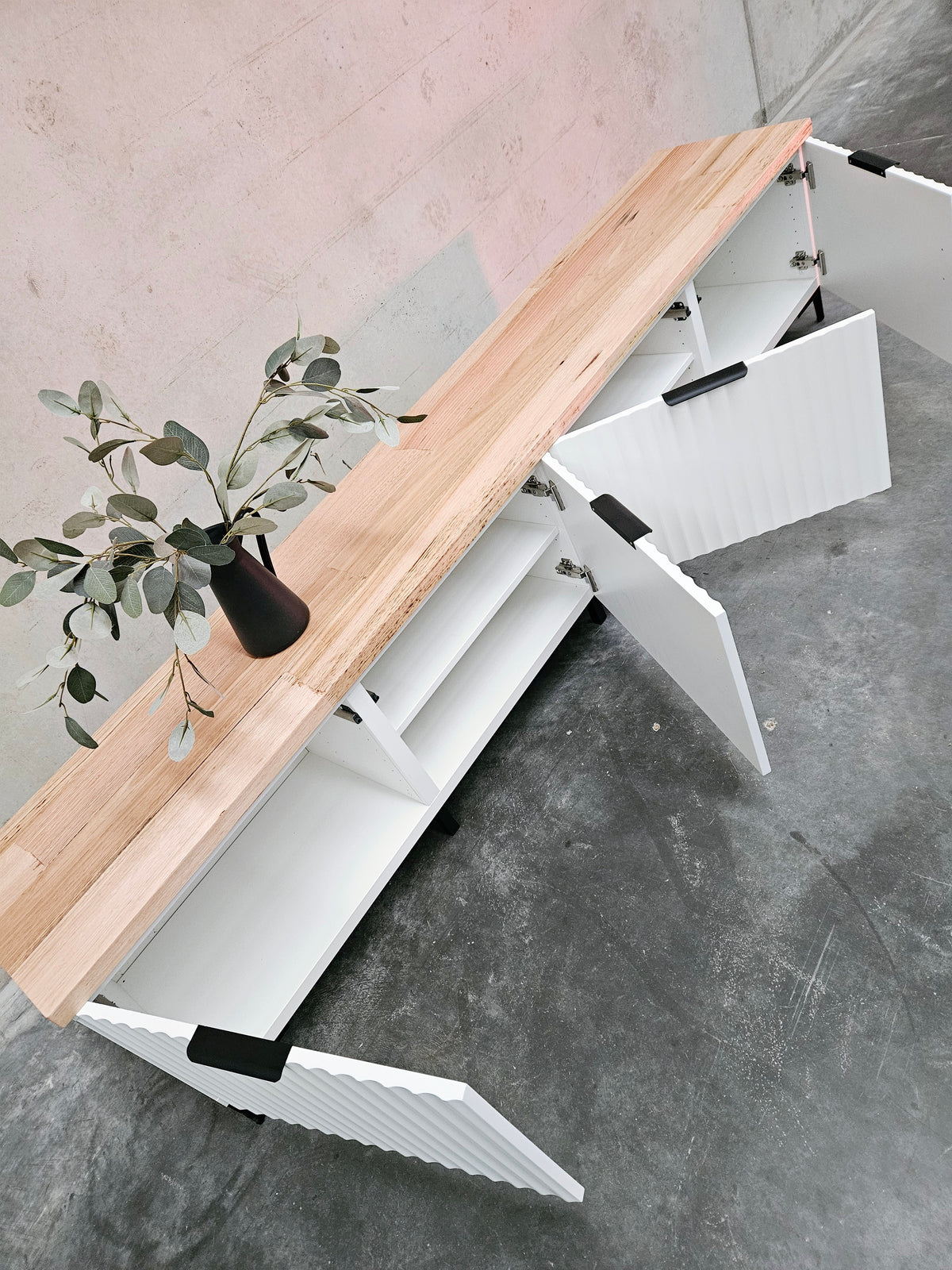 White Fluted TV unit with solid timber Top – Catwalk Furniture