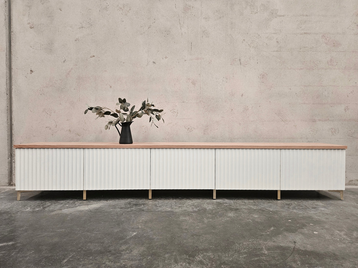 White Fluted TV unit with solid timber Top – Catwalk Furniture